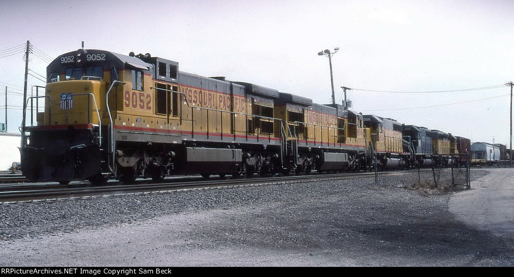 MP 9052, 9041, UP 4056, and MP 3059